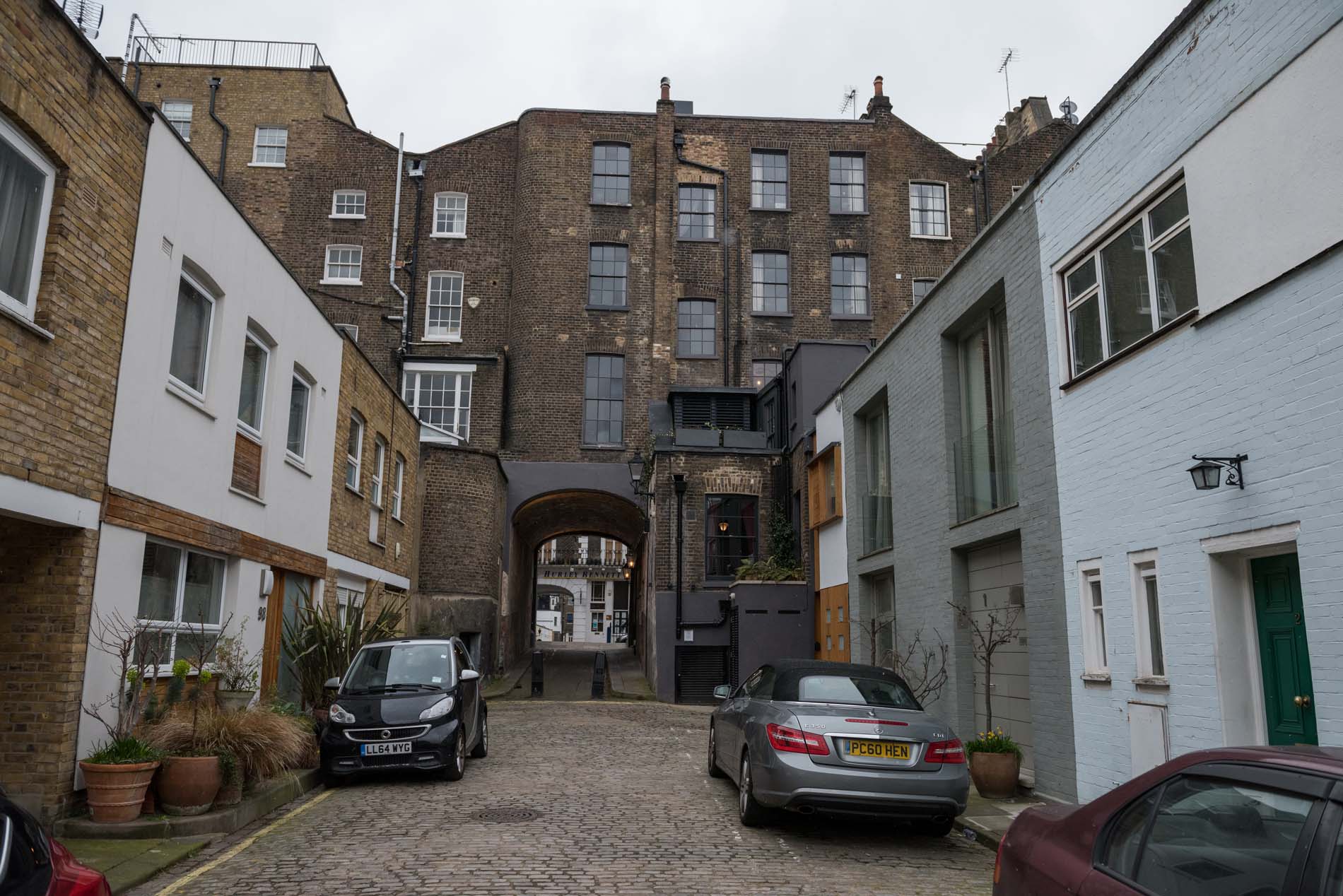 CLEVELAND ARMS Exterior - Force Builders Ltd